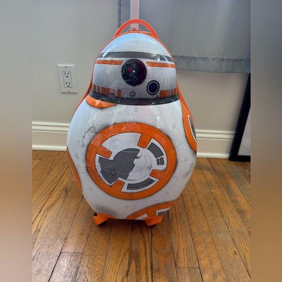 Disney | Accessories | Disney Store Hard Shell Rolling Bb8 Starwars Childrens Luggage Only Used ...